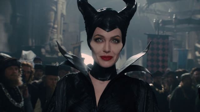 Angelina Jolie接演“Maleficent 3” 退休计划曝光！ - vibes by 8world