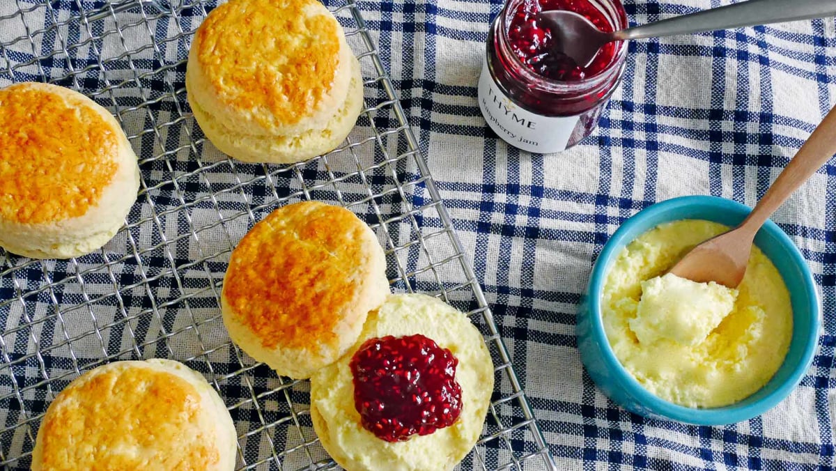 These Are Probably The Best Scones You'll Ever Eat - 8days