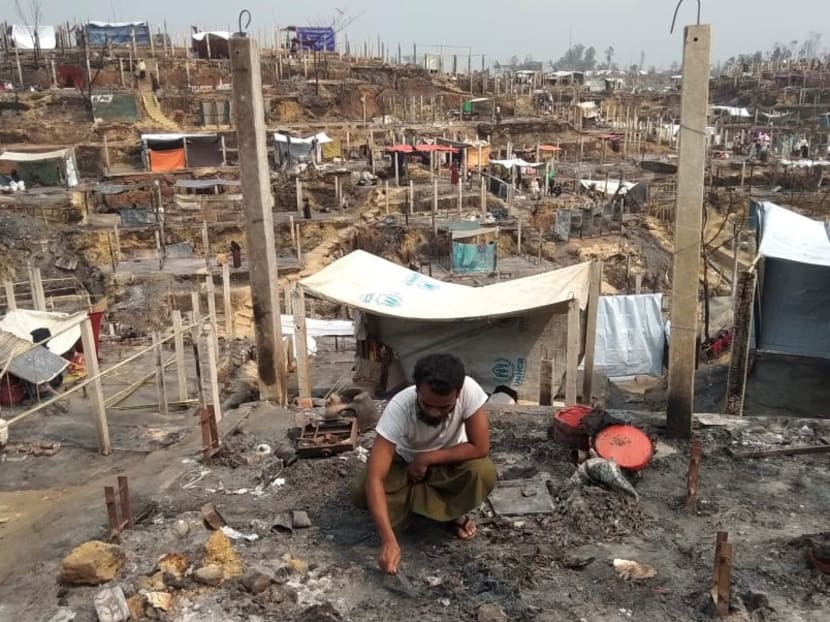 Rohingya refugees in Bangladesh rebuild huts after deadly fire - TODAY