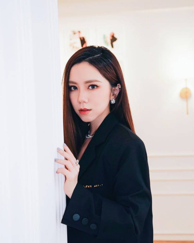 G.E.M Has Reportedly Broken Up With Stylist Boyfriend Of 5 Years ...