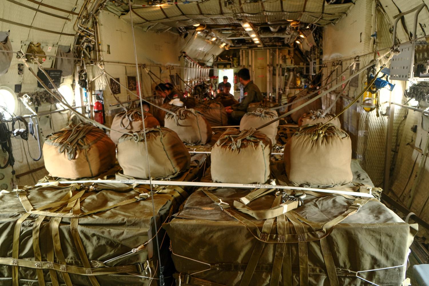 Singapore completes first humanitarian aid airdrop into Gaza - TODAY