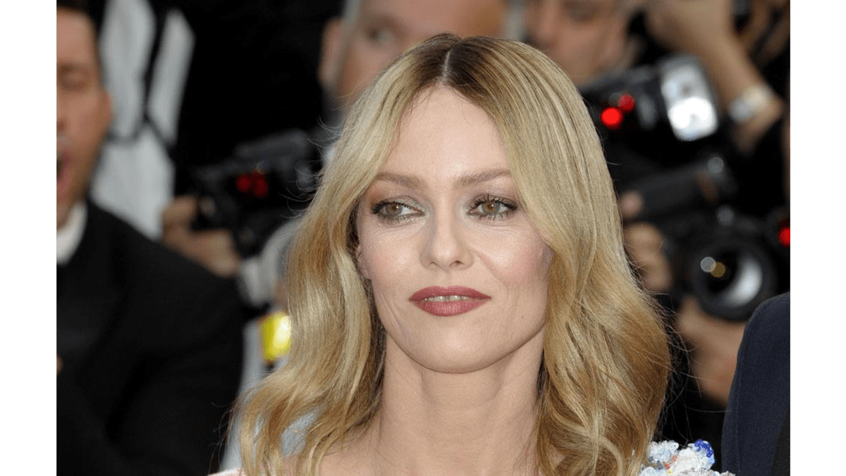 Vanessa Paradis marries Samuel Benchetrit - 8days