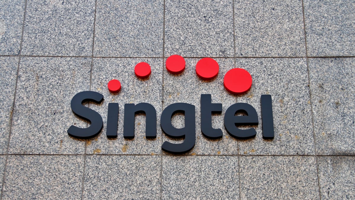 Singtel offers customers free services during CNY - TODAY