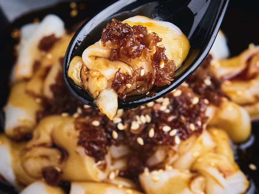 Ex-Dim Sum Head Chef At Shangri-La Hotel Becomes Chee Cheong Fun Hawker ...