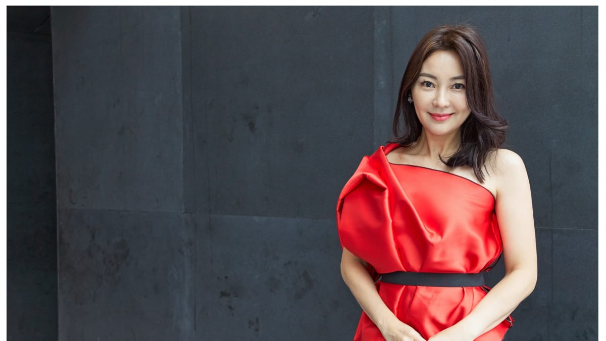 Former Ch 8 Actress Florence Tan Has Someone To Wipe Her Sweat When She ...