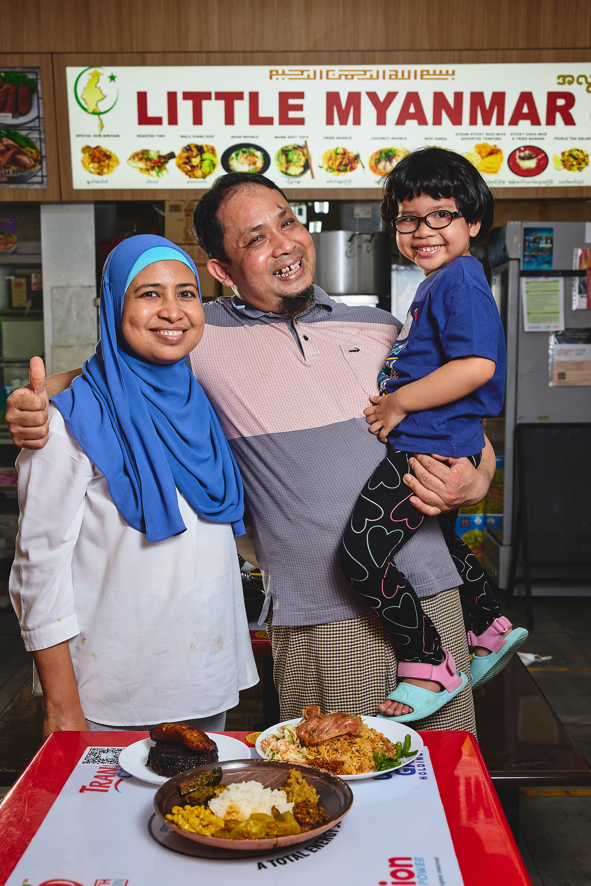 Engineer Turned Hawker Sells Hard-To-Find Halal Myanmar Food Like ...
