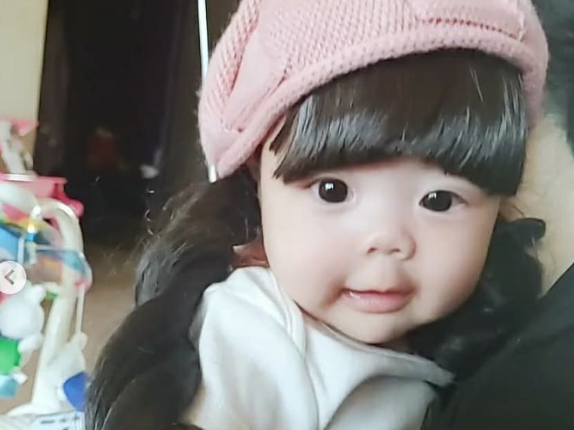 Show Luo’s Manager Just Gave Birth To A Daughter And Netizens Are ...