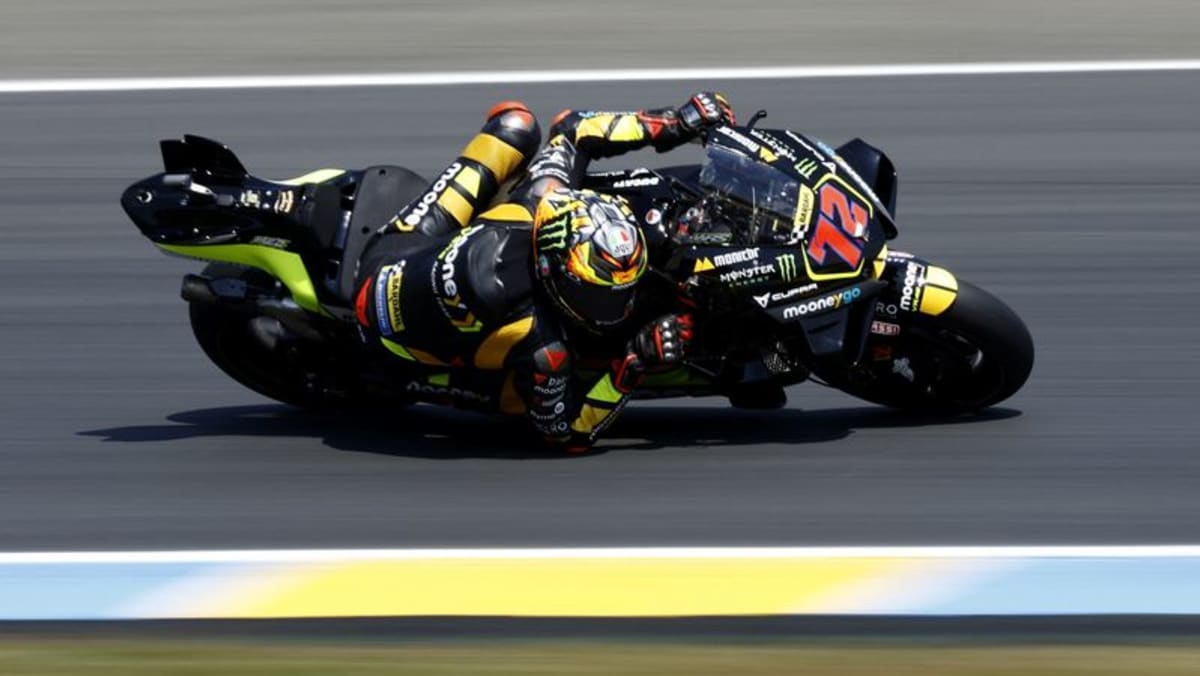 Bezzecchi wins French GP as Bagnaia crashes out - CNA Bezzecchi wins French GP as Bagnaia crashes out - CNA