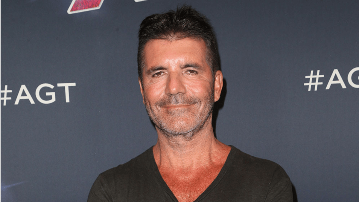 Simon Cowell Walking 10,000 Steps Daily As He Recovers From Back Injury ...