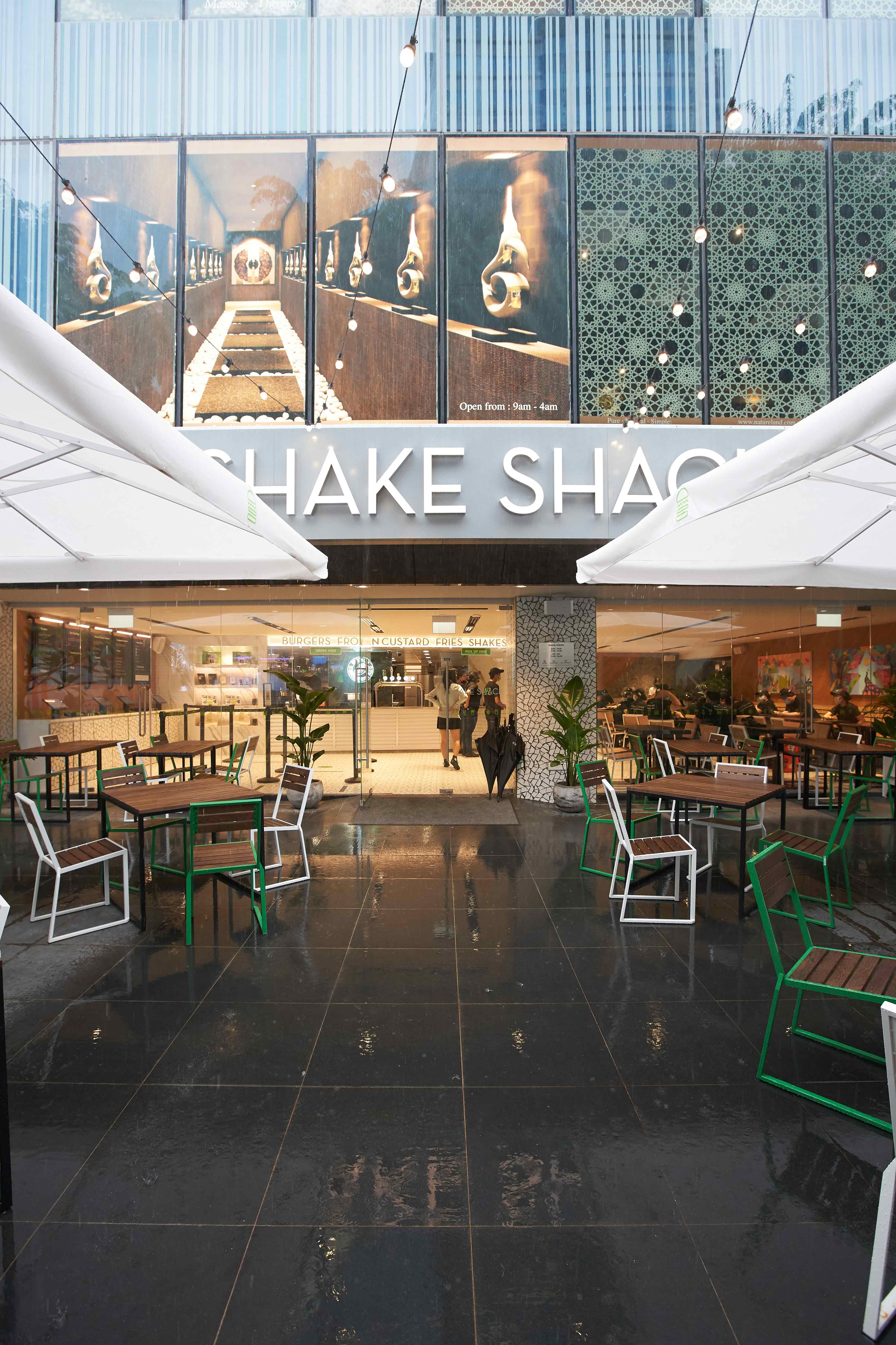 Shake Shack’s Orchard Rd Outlet Boasts Spore’s 1st Outdoor Kiosk ...