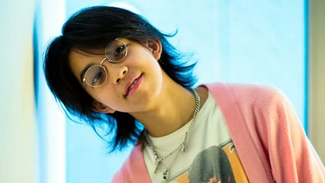 19岁歌手YOSHI与卡车发生冲撞 头部重创送医不治 - vibes by 8world