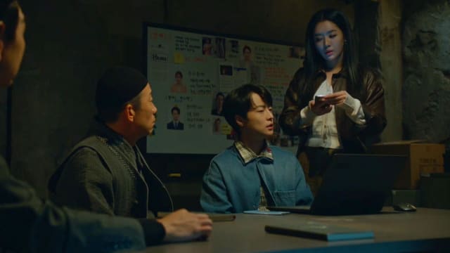 爱我的间谍（第17集）：Peter惨死雅凛被抓 - vibes by 8world