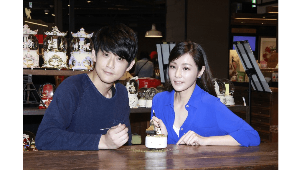 Tammy Chen and Nylon Chen’s First Collaboration Together - 8days