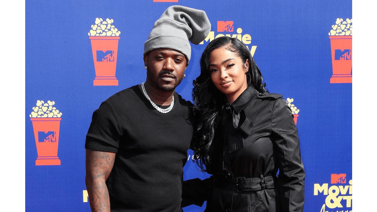 Ray J and wife living apart - 8days