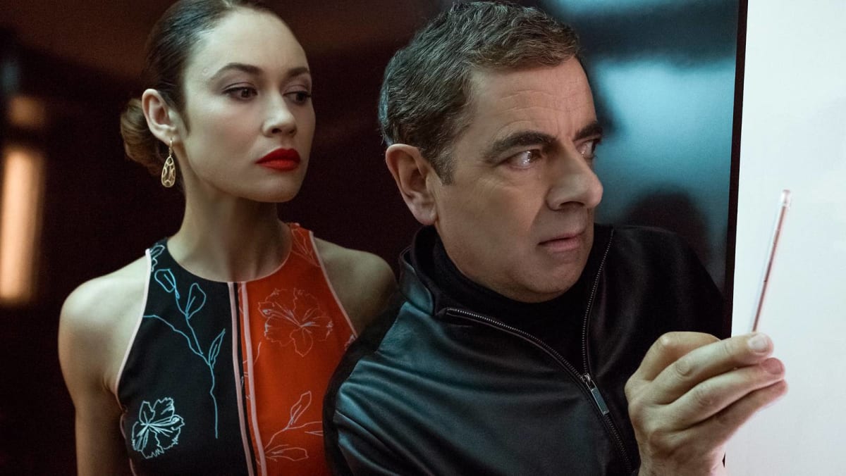 More Slapstick Spy Games With Rowan Atkinson in 'Johnny English Strikes ...