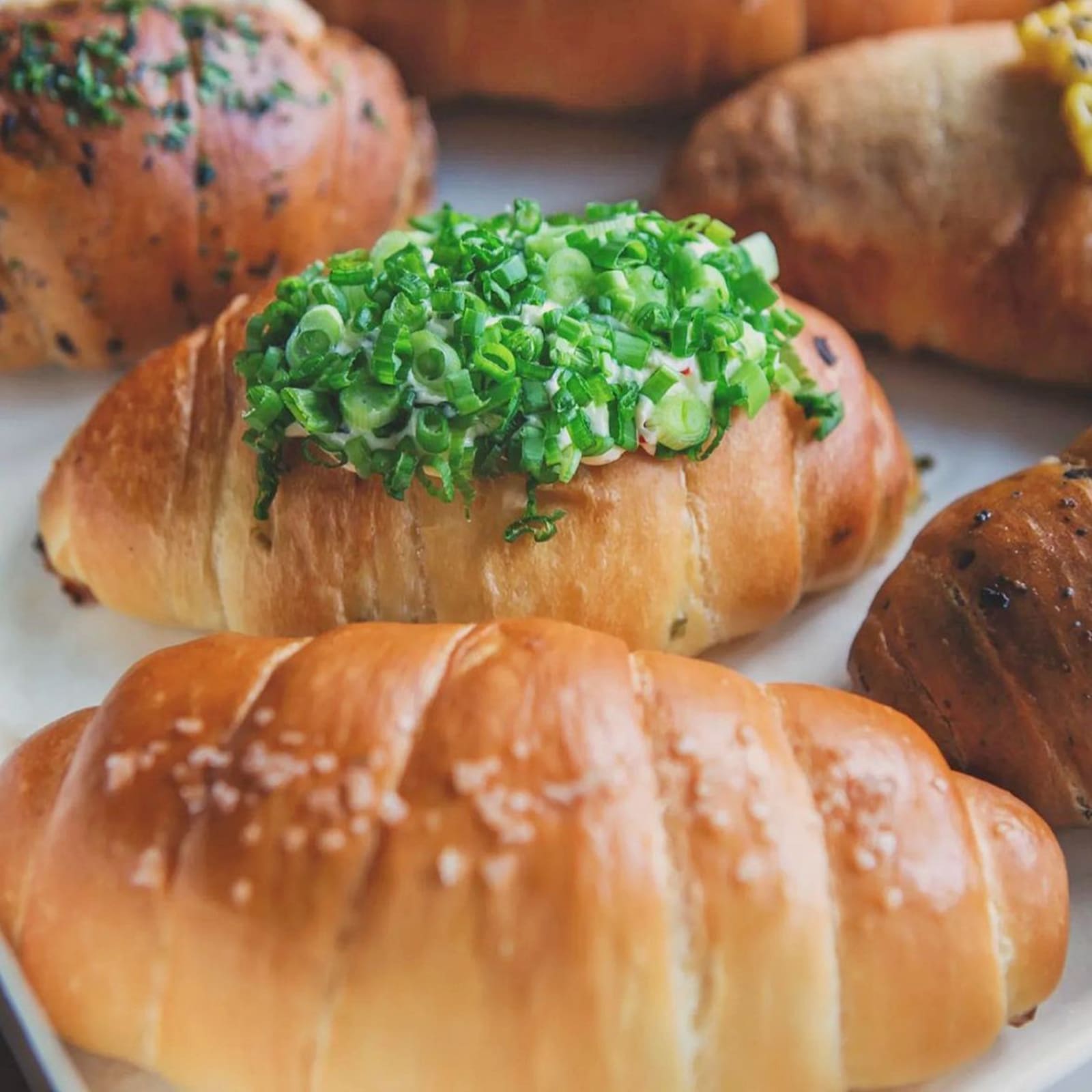 Long Queues Seen At New Shio Pan Stall Opened By Sourbombe Doughnut ...