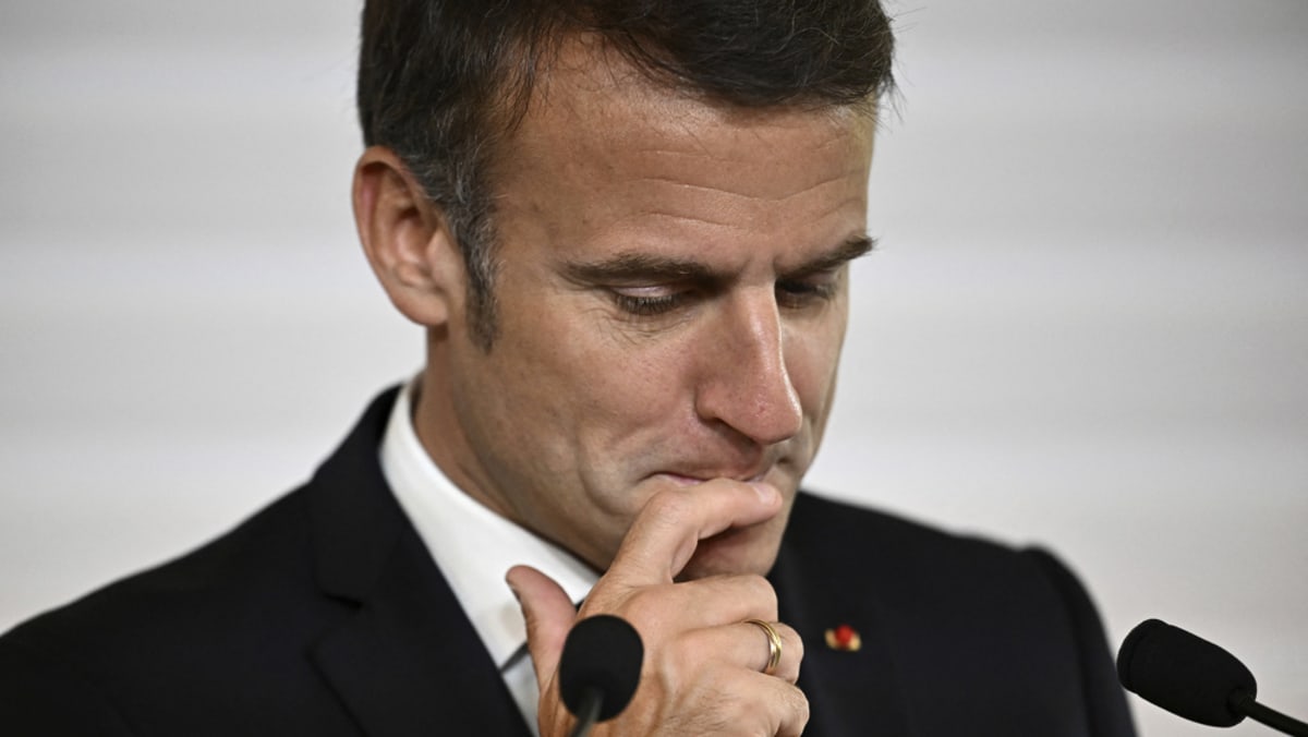 France risks 'civil war' in voting far-right or far-left in crucial ...
