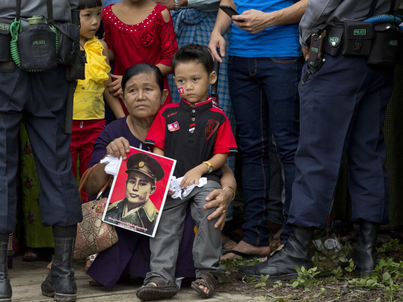 Gallery: Hundreds in Yangon pay respect to assassinated leader Aung San ...