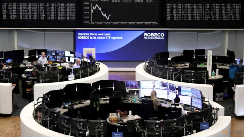 S&P 500, Nasdaq lose steam, Dow nabs closing record, gold hits all-time high - CNA