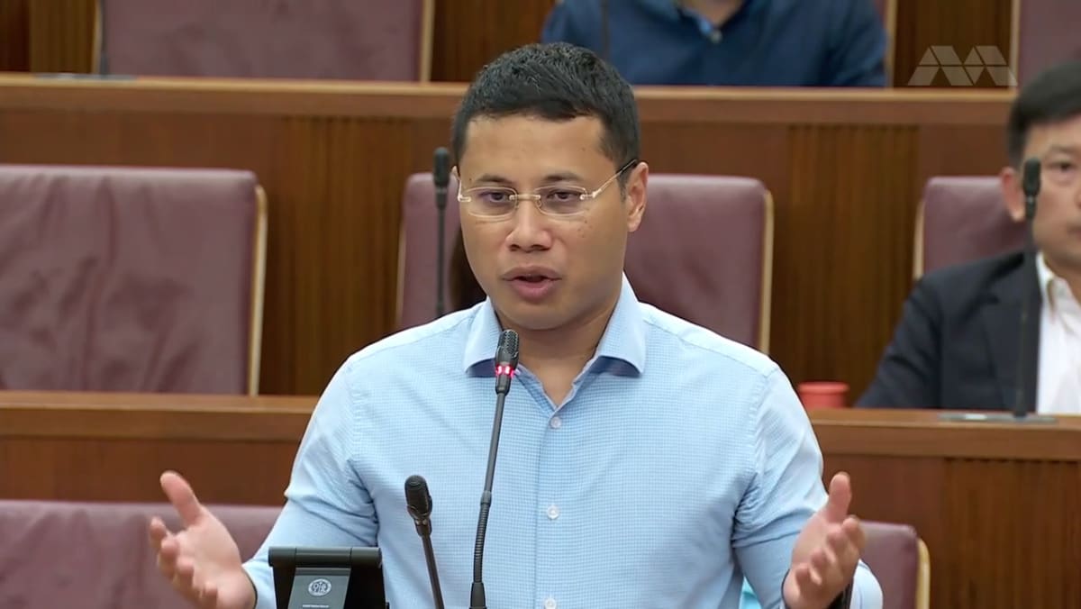Desmond Lee responds to clarification sought by Leong Mun Wai - CNA