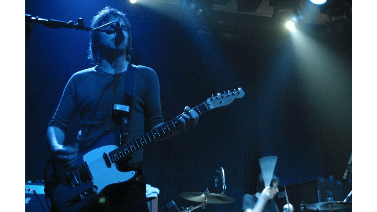 Supergrass reuniting to mark 25th anniversary - 8 Days