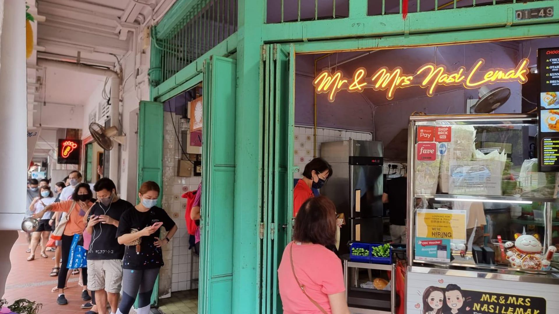 Nasi Lemak Hawkers See Long Queues After Taking Over Famed Loo’s ...