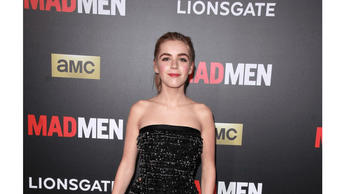 Kiernan Shipka to star in Sabrina reboot - 8days
