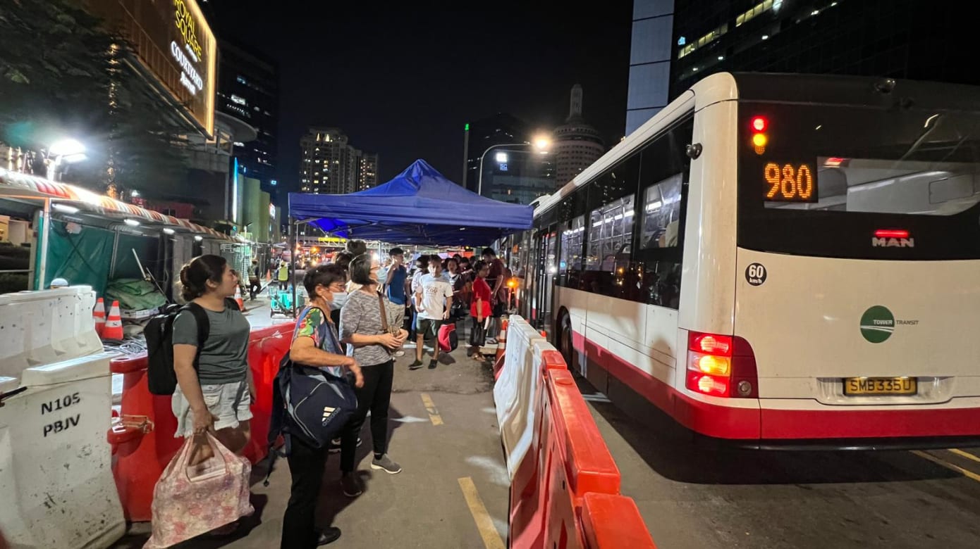 诺维娜地铁站服务已恢复 SMRT：白烟来自空气处理机故障马达 - 8world