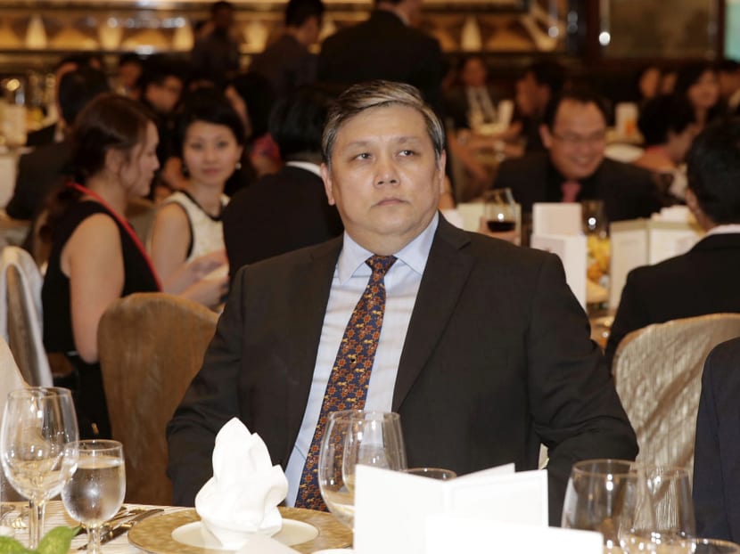 PM lauds Benny Lim as example of top-notch civil servant - TODAY