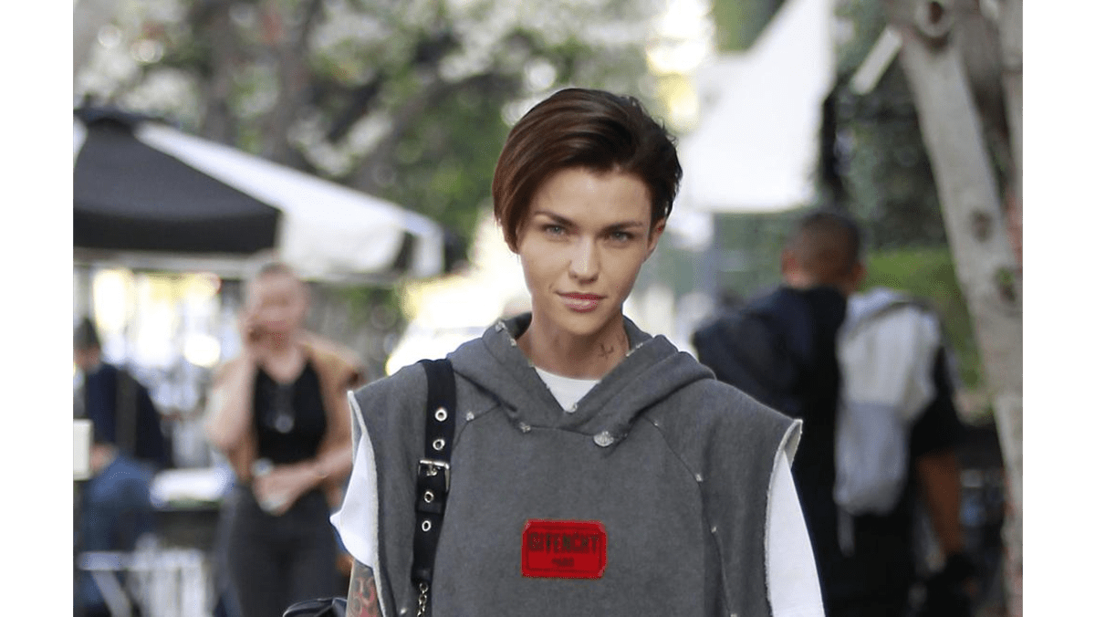 Ruby Rose rescued by divers on set of The Meg - 8 Days