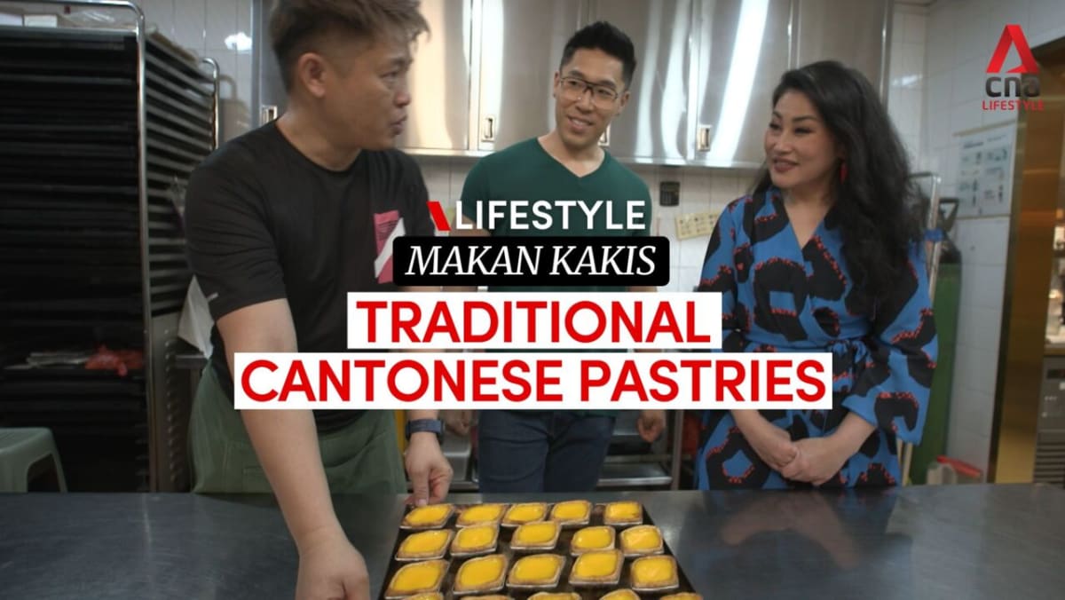 Makan Kakis: Tong Heng’s famous egg tarts and an omelette kaya toast ...