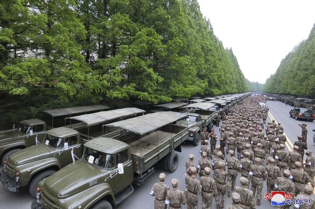 North Korea mobilises army, steps up tracing amid Covid-19 wave - TODAY