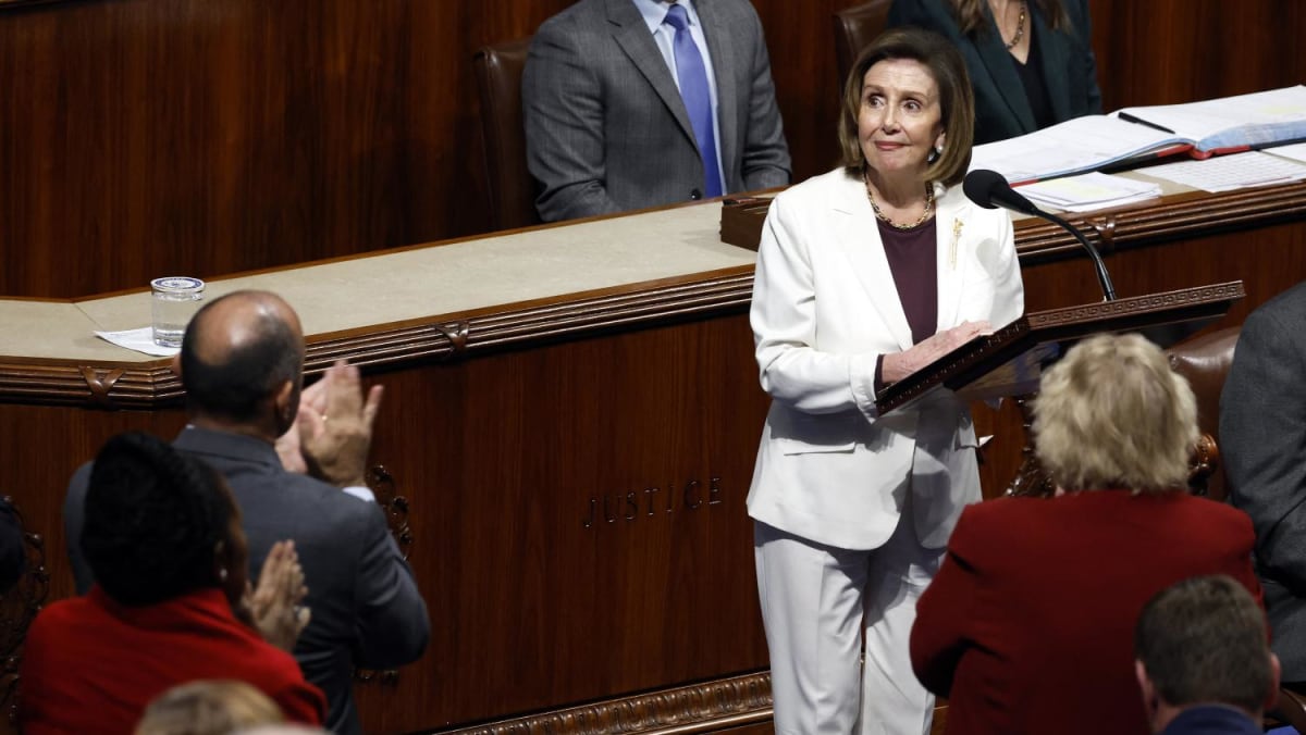 Nancy Pelosi To Step Down From Us House Leadership Passing To A New