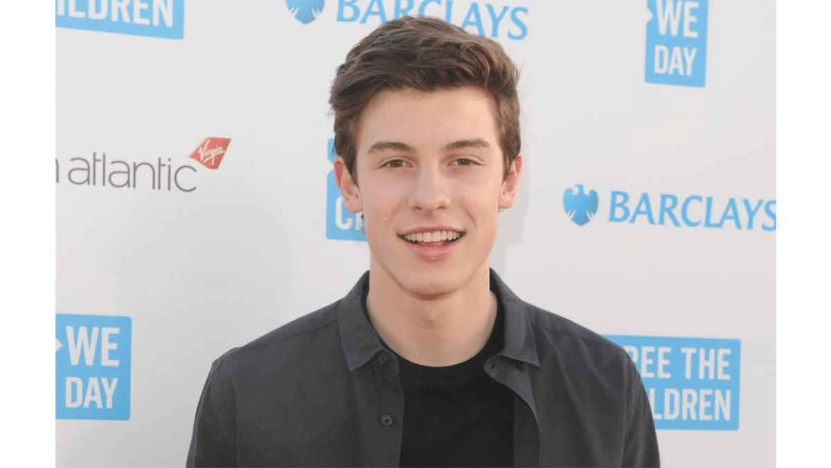 Shawn Mendes relies on John Mayer - 8days