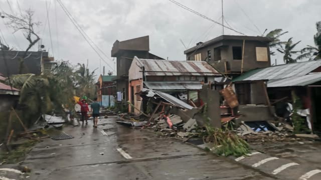 超级台风万宜登陆菲律宾 逾120万人提前逃离 - 8world