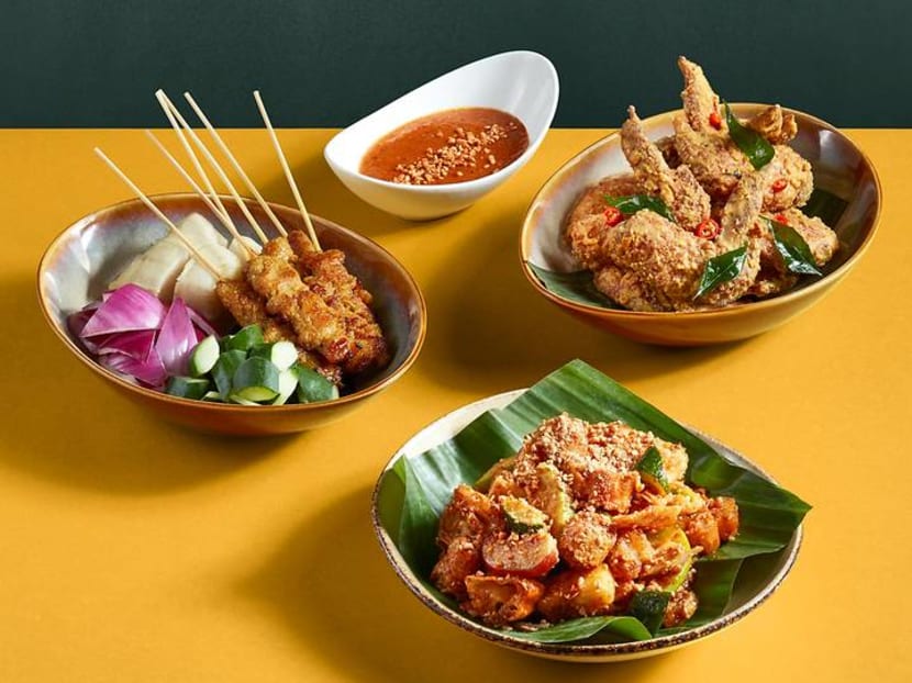Chatterbox’s Chicken Rice Is Served Boneless — So What Happens To Its ...