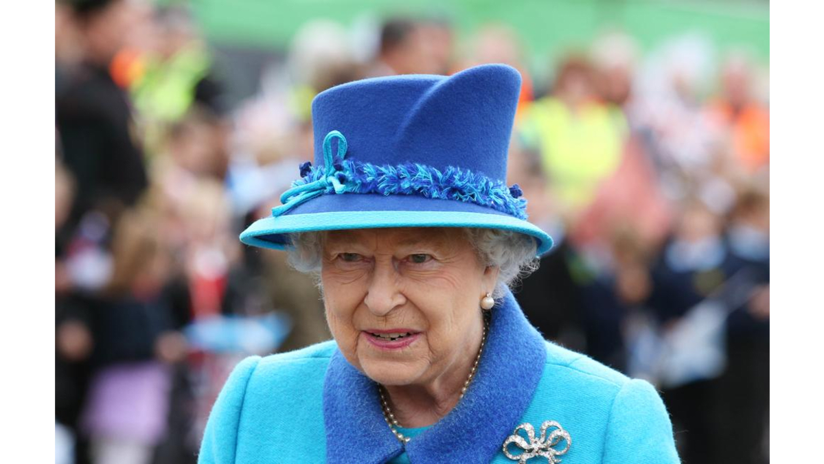 Queen Elizabeth to unveil Iraq Afghanistan Memorial in March - 8 Days