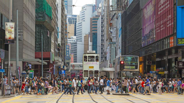 香港冠病和流感病例增加 求诊病人每天平均超过6000人次 - 8world