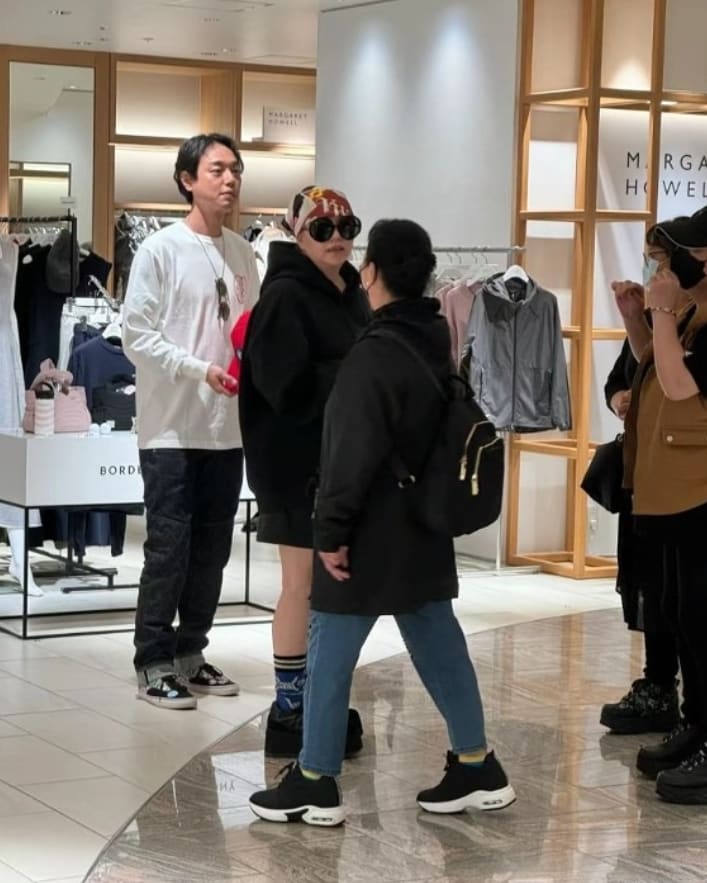 A-Mei Seen Shopping With Bartender Boyfriend In Tokyo - 8days