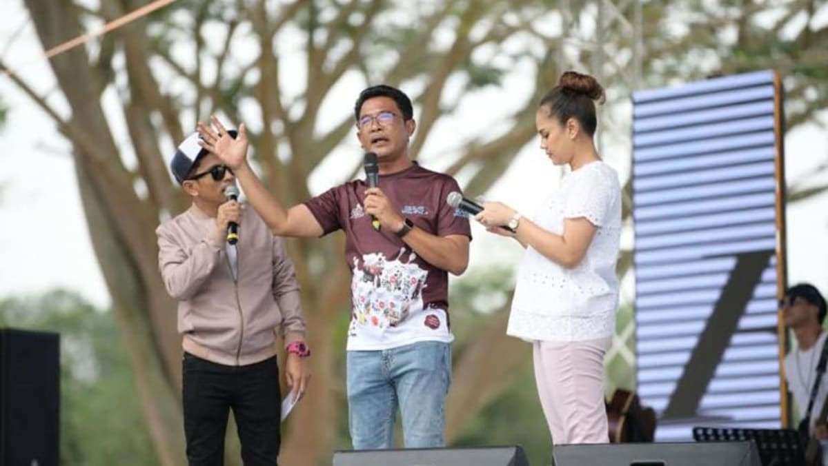 Farm Fresh anjur konsert di ladang lembu - BERITA Mediacorp