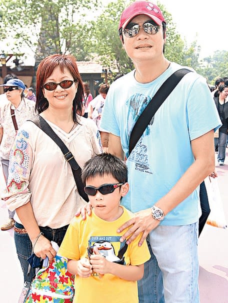 HK Actor Gallen Lo & Wife Are On Such Good Terms With His Ex Wife, They ...