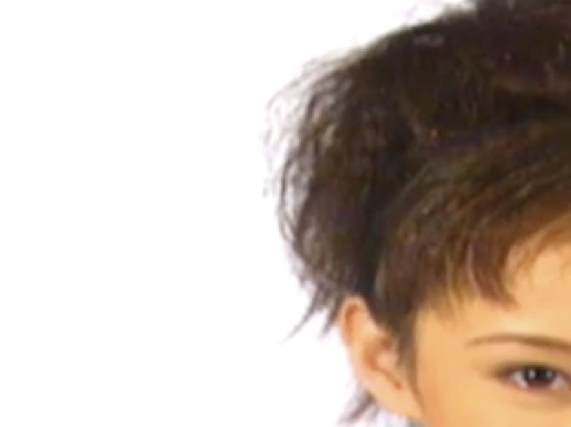 Sun Li Introduces The World To Her Teenage Half-Sister, Who Looks Just ...