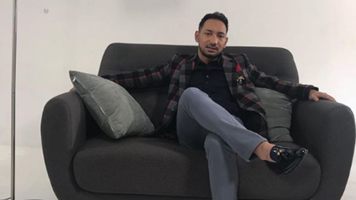 Zizan Razak tampilkan sisi serius dalam lagu baru - BERITA Mediacorp