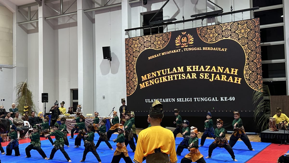 Seligi Tunggal sambut ulang tahun ke-60; lebarkan sayap lancarkan ... Seligi Tunggal sambut ulang tahun ke-60; lebarkan sayap lancarkan ...