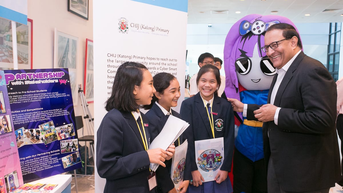 Two new media literacy resources to teach youth how to spot fake news ...