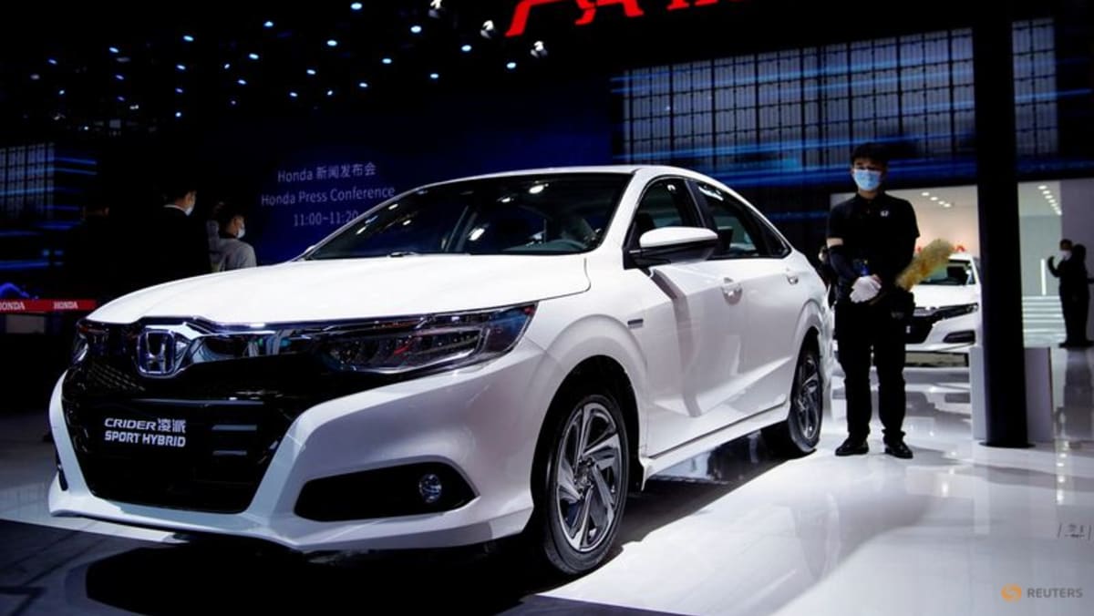 US hybrid electric car sales hit record highs - CNA