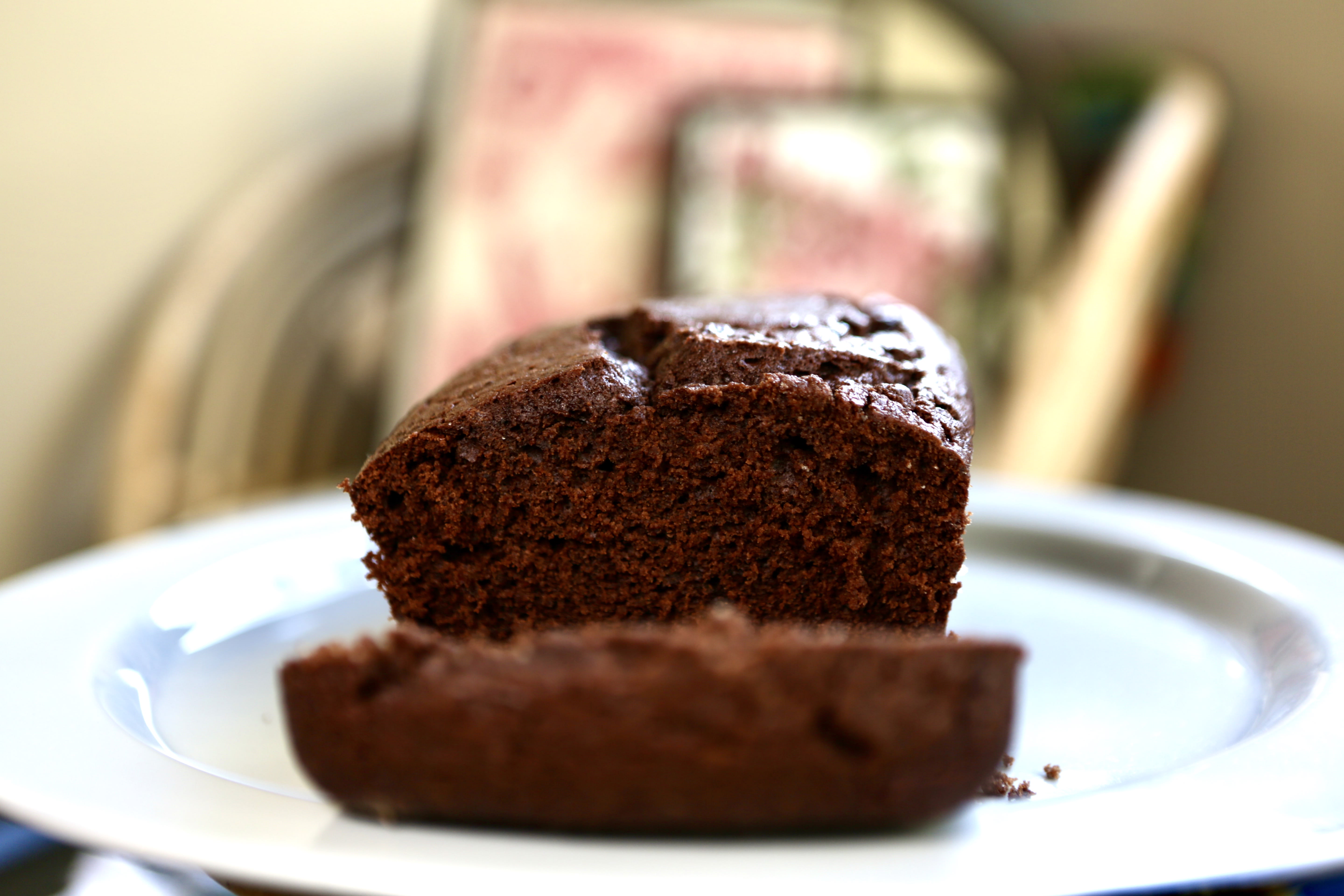 Radio Journalist Sells Homely, Tasty Loaf Cakes Branded "Heng Sweet Kek ...