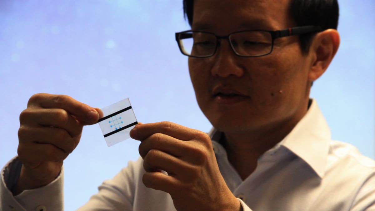 Gallery: NUS scientists develop new liquid-based tactile sensors - TODAY Gallery: NUS scientists develop new liquid-based tactile sensors - TODAY