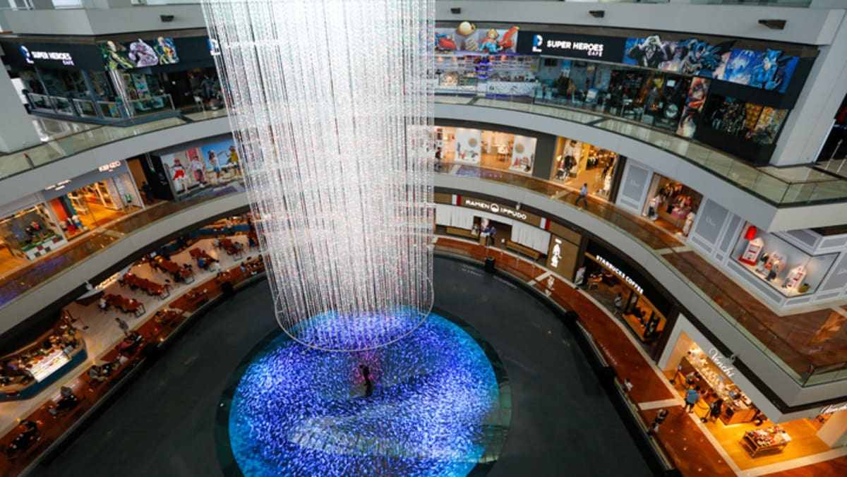 Punggol Plaza, MBS mall among places visited by Covid-19 cases while ...