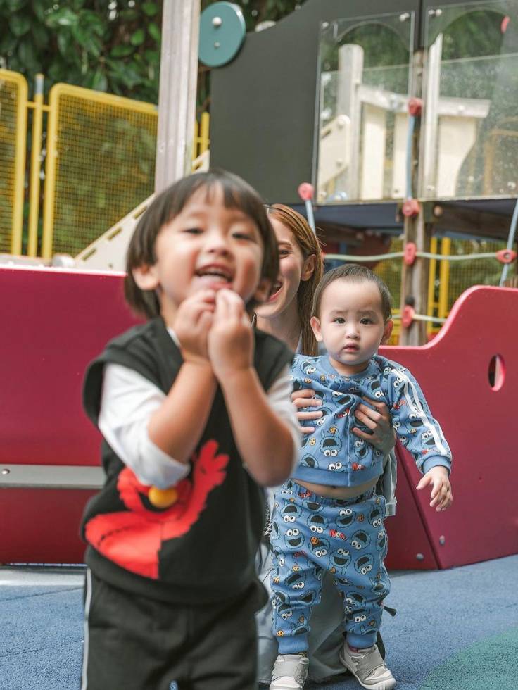 Kevin Cheng Says As Long As His Wife Grace Chan Is Happy, “She Can Do ...